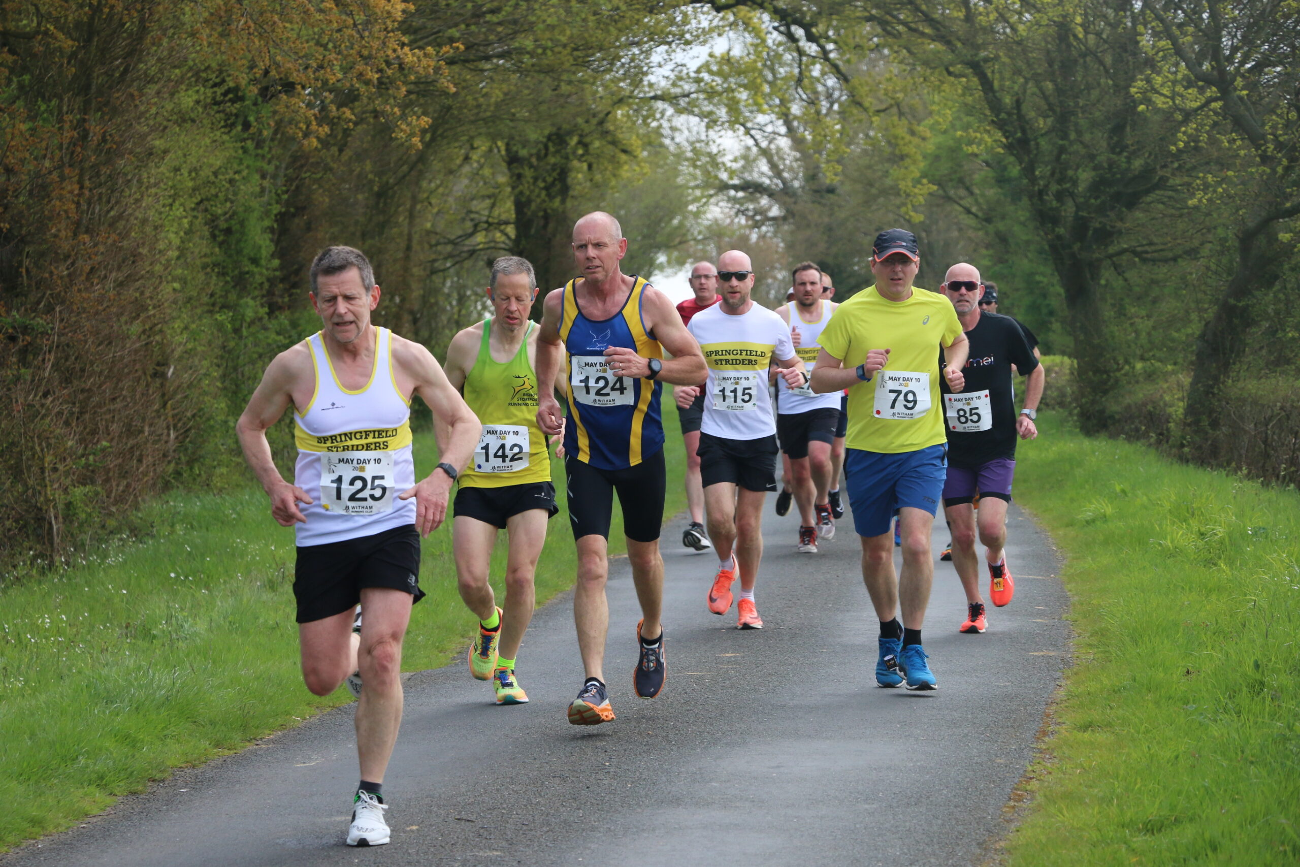 May Day 10 2023 - Start & Mile 2 - Witham Running Club